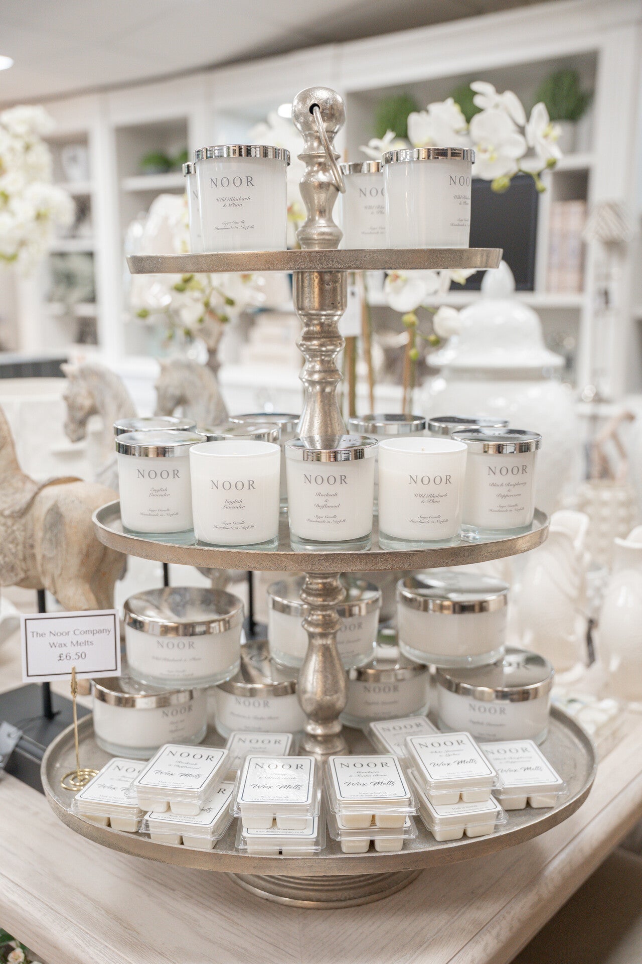5 Key Benefits of Luxury Scented Candles for Your Home and Wellbeing ...