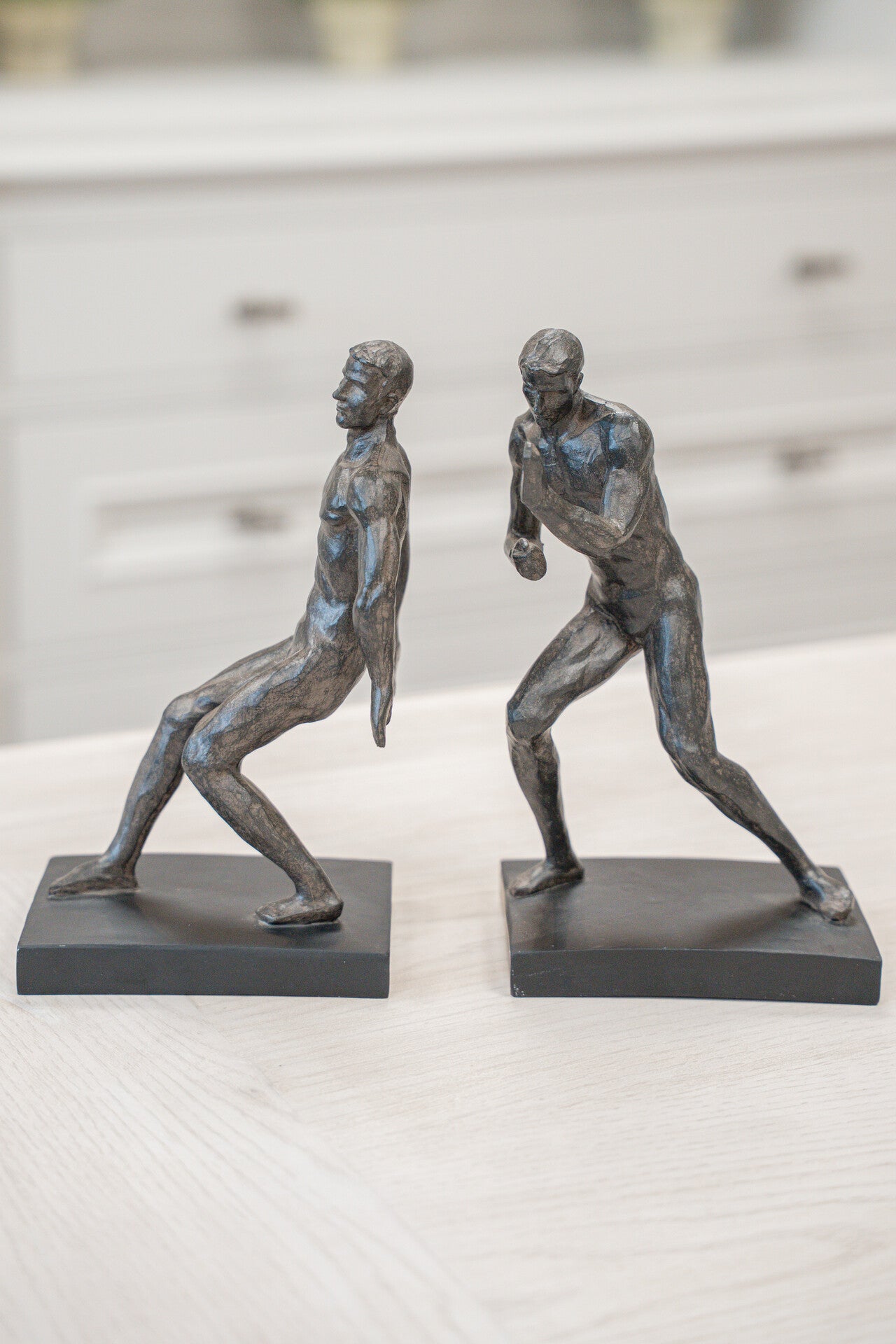 Push and Pull Men Bookends – Norfolk Luxury Lifestyle